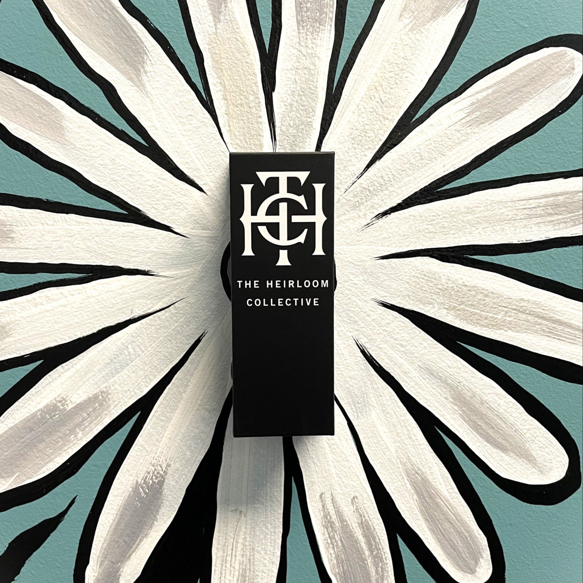 THE HEIRLOOM COLLECTIVE - Black Garlic | Plant-to-Pen Sauce Cart - 1 g